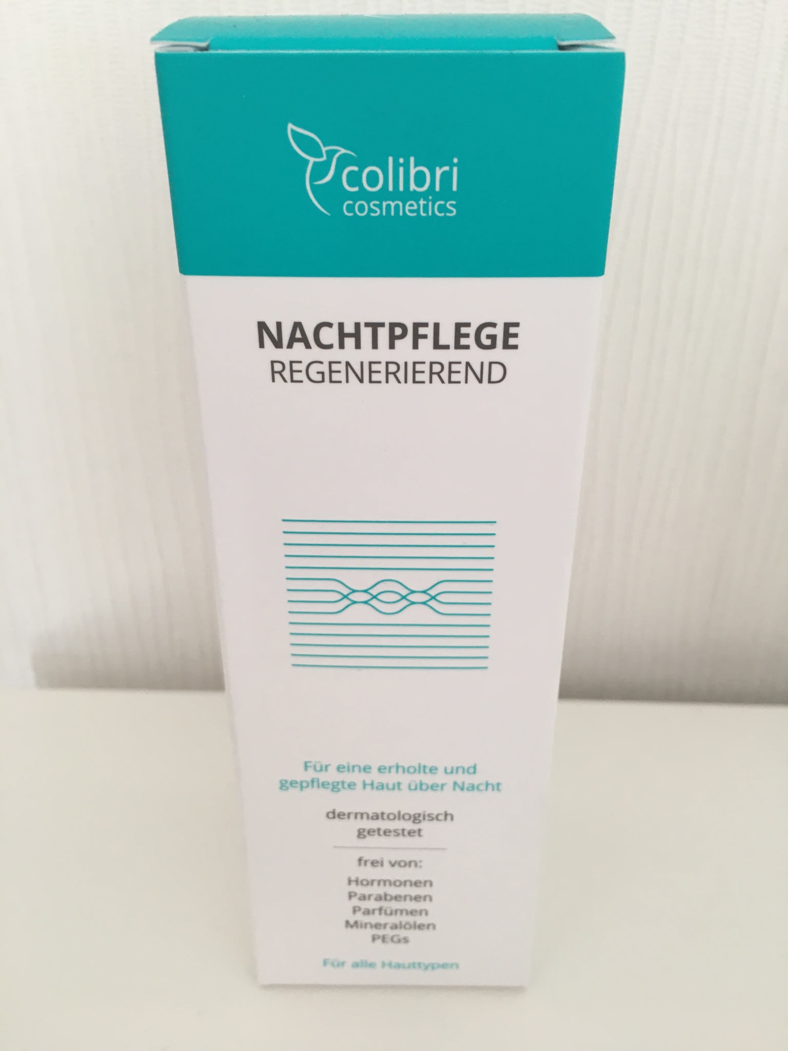 Nachtpflege mit Retinol und Hyaluron Serum - colibri cosmetics - Vegan ...